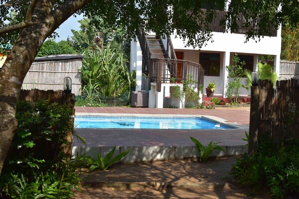 Boutique Gamboozini Lodge King Bungalow - Mozambique