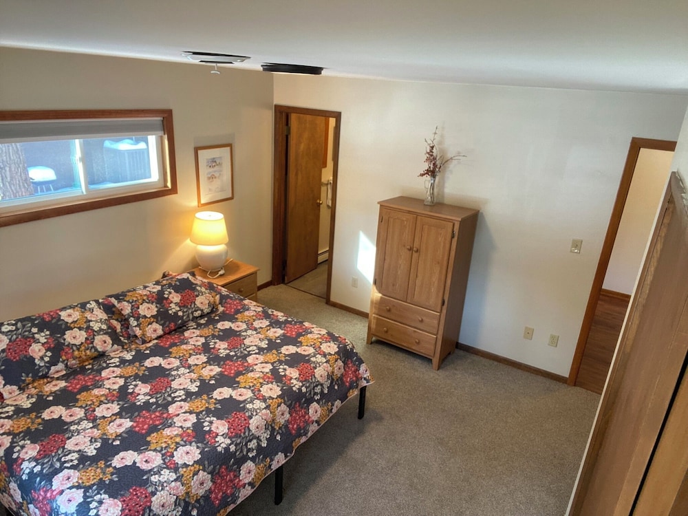 Lakehaus On Blass Lake - Lake Delton, WI