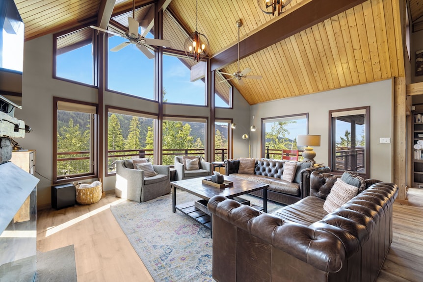 Incredible Ski In/ski Out Access Home! Huge Views! - Whitefish