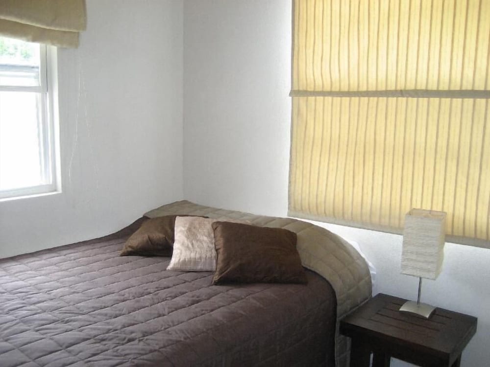 Afinidad Villas Apartamento 1 Tranquilo Ubicación, Cerca De La Playa - Worthing