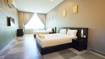 Quarto Deluxe (Family) | Cofre no quarto, secretária, camas desdobráveis, Wi-fi grátis