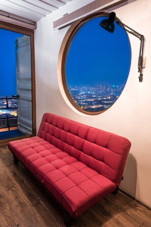 Estúdio panorâmico, para não fumantes, banheiro privativo (Panoramica) | 1 quarto, roupas de cama premium, frigobar, cofres nos quartos