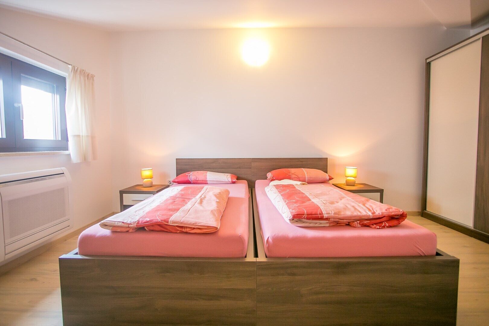 Sara / Three-bedroom Apartment No.2 With Balcony - Poreč