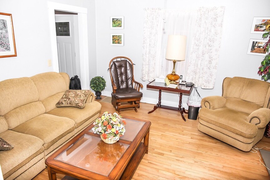 Tranquil Sounds Of The Dan River Heard From The Front Porch Or By The Firepit. - Virginia