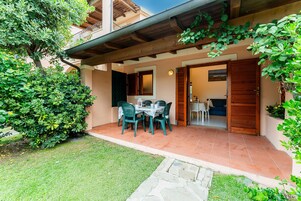 Apartamento, 2 quartos (5) | Vista do quarto