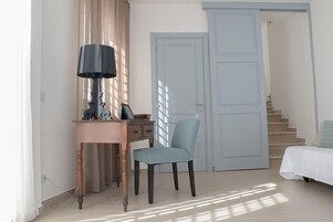 Quarto Duplo Deluxe, terraço | Comodidade do quarto