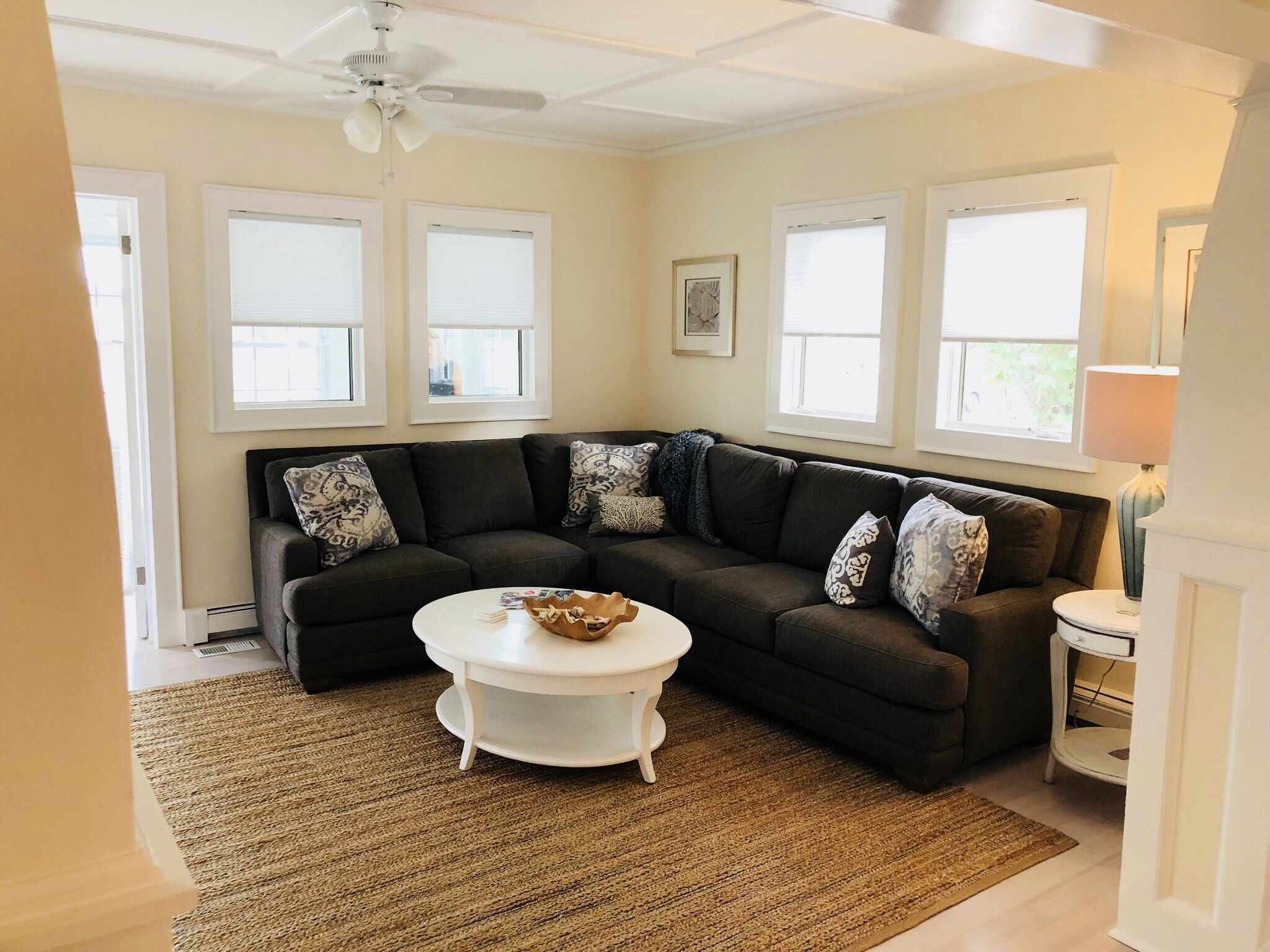 New 4 Bedroom Greenport House Sleeps 10, Walkable To Beach& Town. No Car Needed - Greenport, NY