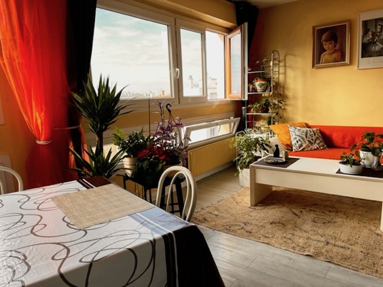 Bright And Spacious Studio, 40 Sqm, Cooling Unit, Great View, Wifi, Tv, - Châtelet - Les Halles - Paris