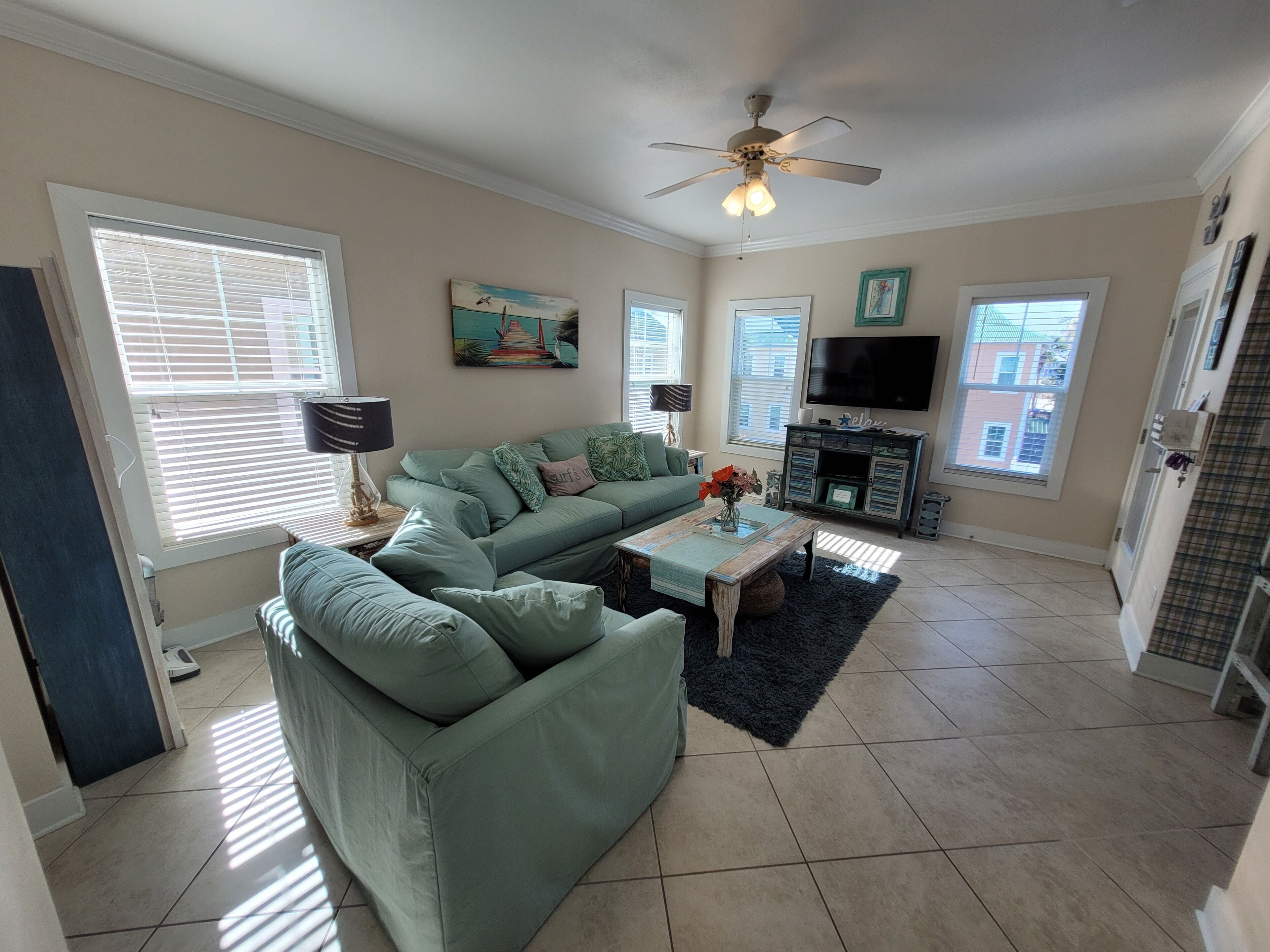 Family-friendly Resort With Tiki Bar, Live Music; Near Naval Air Station, P-cola - Perdido Key, FL