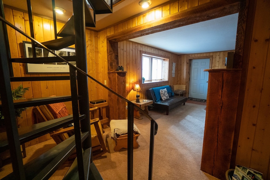 Cozy And Quiet Apt Style Cabin On The Yellowstone River - Yellowstone National Park