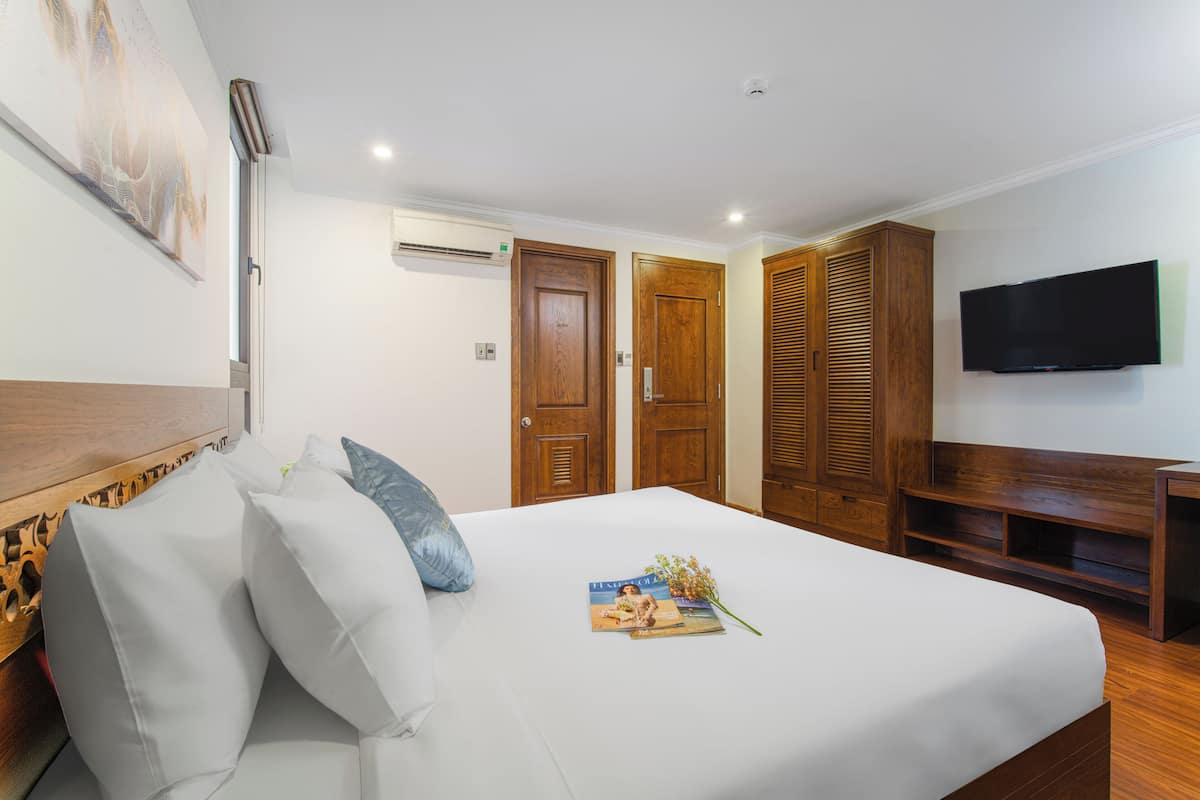 Quarto Duplo Premier, 1 cama queen-size, varanda | Minibar, secretária, quartos insonorizados, Wi-fi grátis 