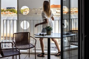 Superior Room, 1 King Bed | Terraço/pátio interior