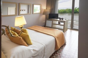 Quarto casal ou duplo | Roupas de cama premium, frigobar, cofres nos quartos