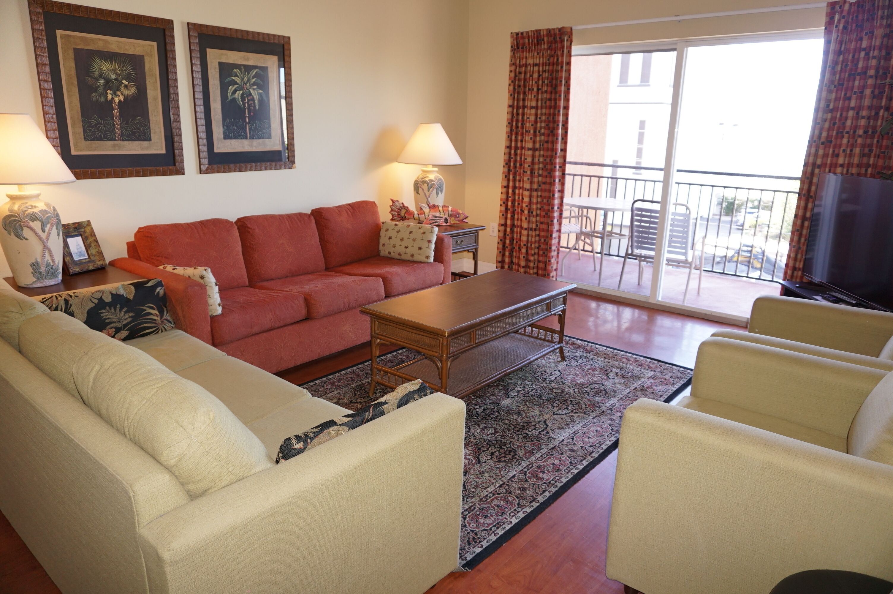 Madeira Bay Resort #414  Two-bedroom Comfort With Bonus Sleeping Option & Private Balcony - Madeira Beach, FL