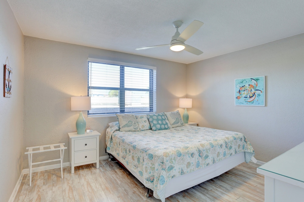 Gulf Winds 1604 2br 1ba - St. Pete Beach, FL