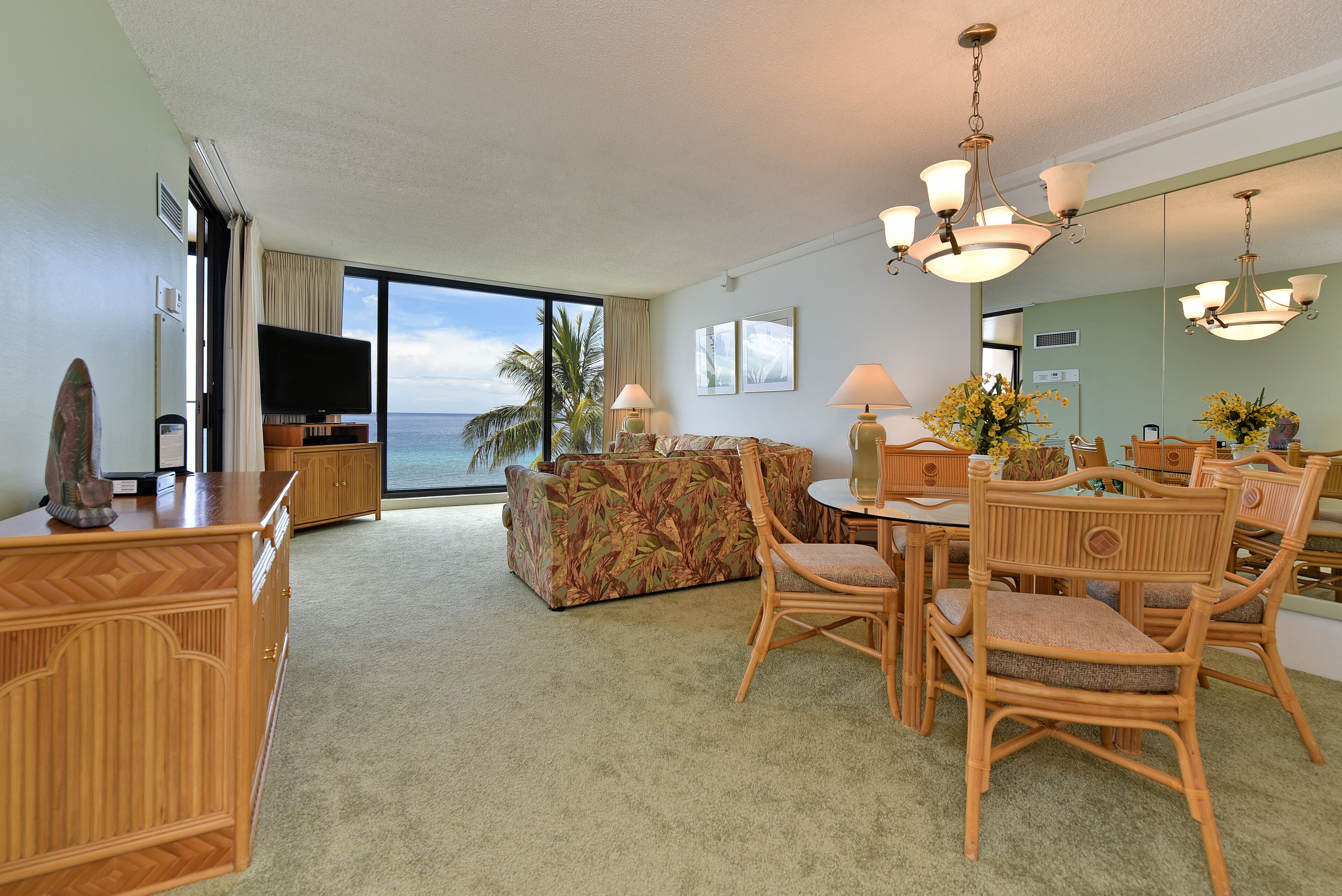 Hanamahana 1217 Penthouse Deluxe Frente Al Mar Condo / Piso 12 - Hawái