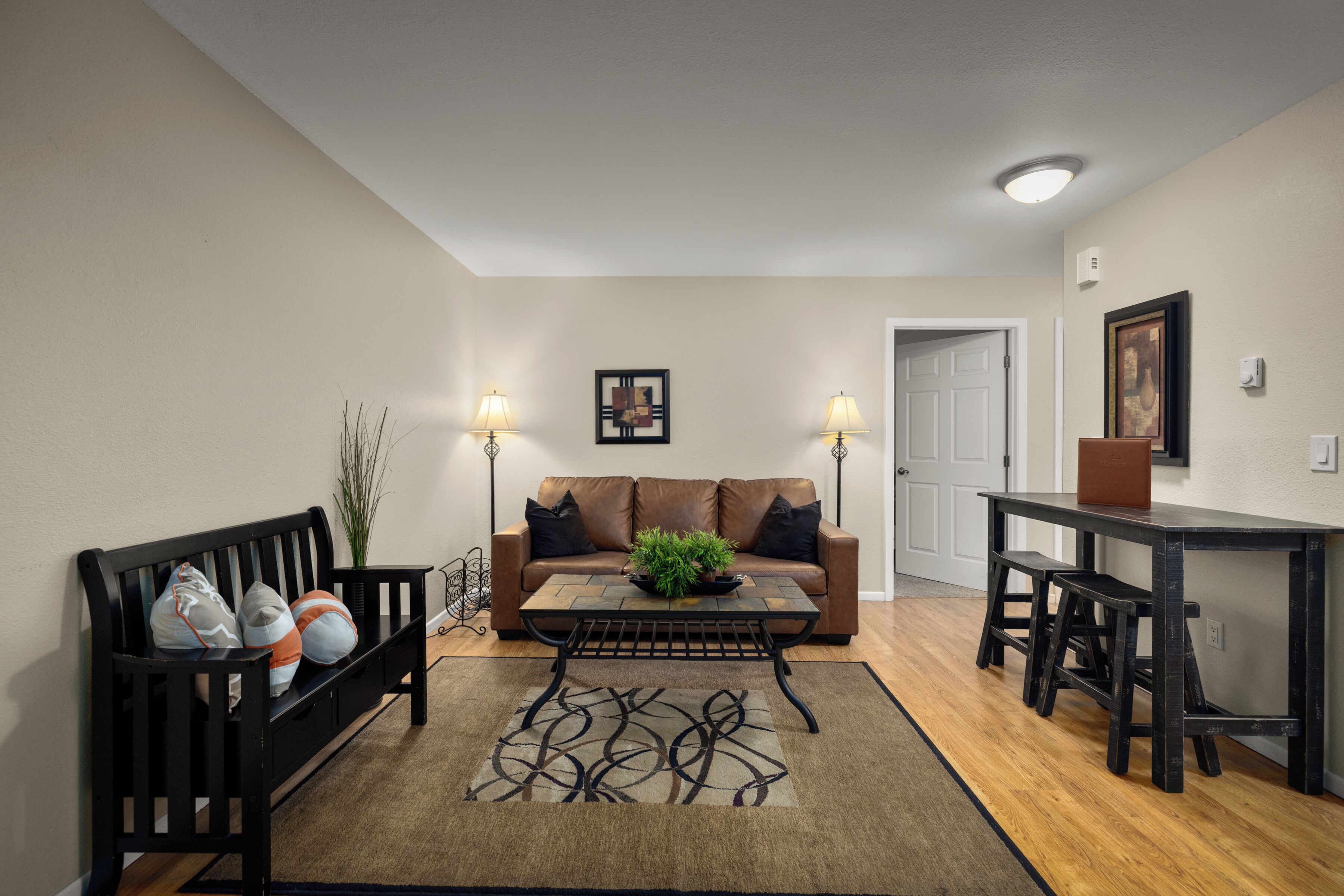 Wonderful Downtown Condo!  2 Blocks To All Shops And Restaurants - Montana