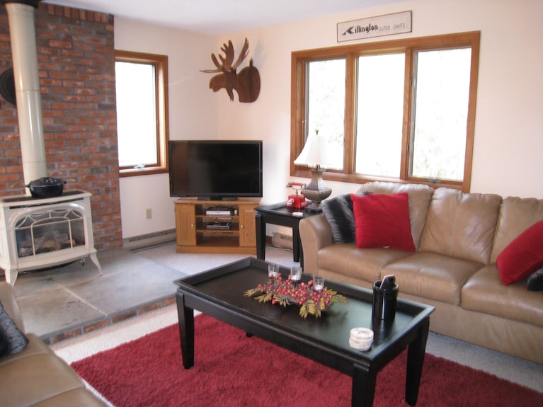 Killington Skiers/snowmobilers/mountainbikers Dream With Outdoor Jacuzzi + Wi-fi - Vermont