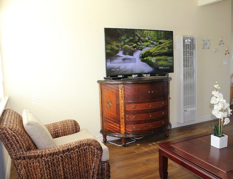 Excelente Ubicación: Playa Y Pueblo E - California