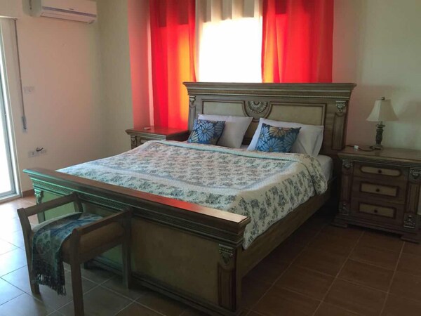 Dabouq Luxury Spaceous Apartment - Amman