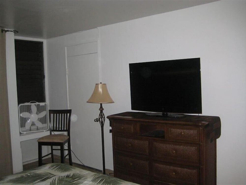 Remodeled 2025, King Bed, 2 Bathroom, Sleeps 4 - Laie, HI