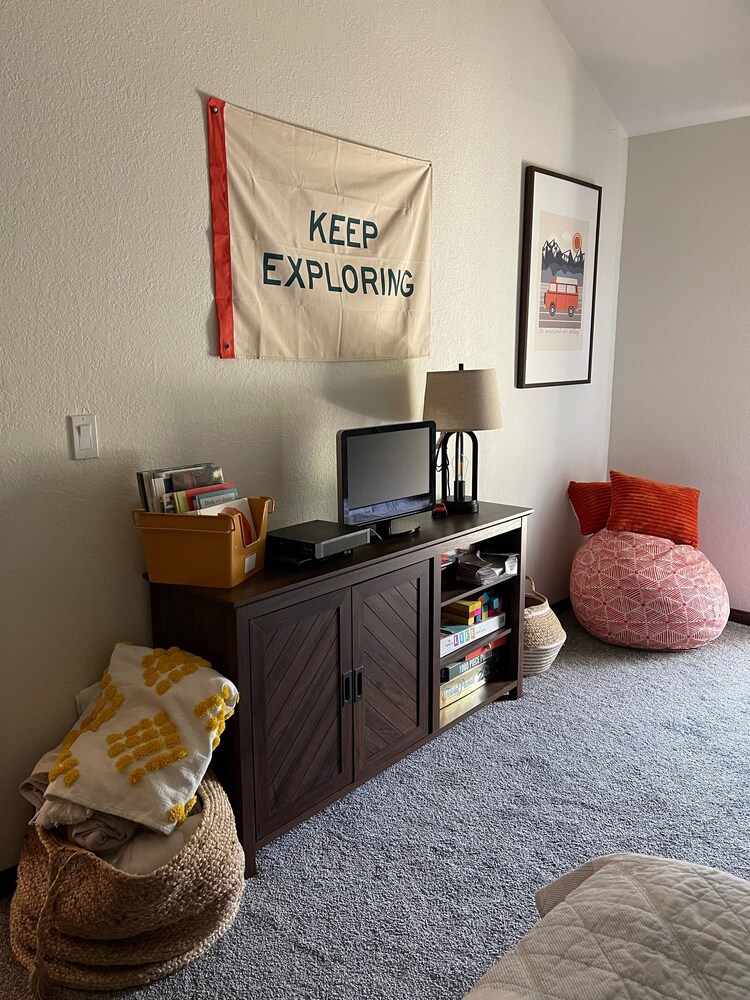 Spacious Multi Family Mountain Home. - Camp Nelson, CA
