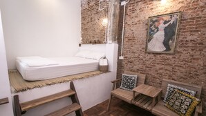 Standard Double Room with Shared Bathroom  | Wi-fi grátis, roupa de cama fornecida 