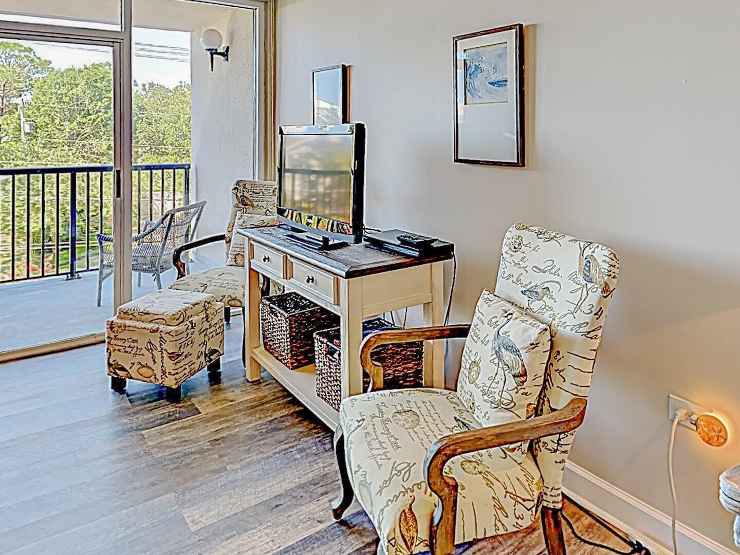 Beautiful 327 Litchfield Retreat. Minutes From The Beach, Community Pool - Murrells Inlet, SC