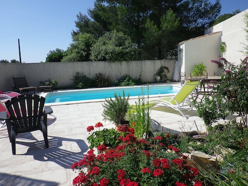 Casa Rural De 2 Habitaciones En Villa + Piscina + Aire Acondicionado + Parking - Nimes