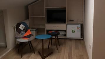 Loft Standard, 1 cama king-size | 1 quarto, roupa de alta qualidade, minibar, quartos insonorizados