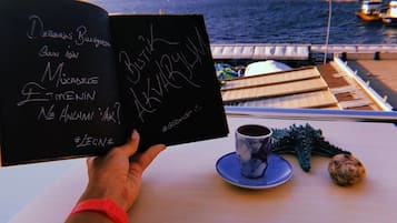 Suite Deluxe, 1 cama king-size, vista para o mar | Fachada do alojamento