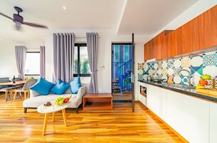 Suite-Estúdio Panorâmica, vista para a praia (Suite, 303) | Cozinha privada | Minifrigorífico, uma placa de cozinha, uma chaleira elétrica