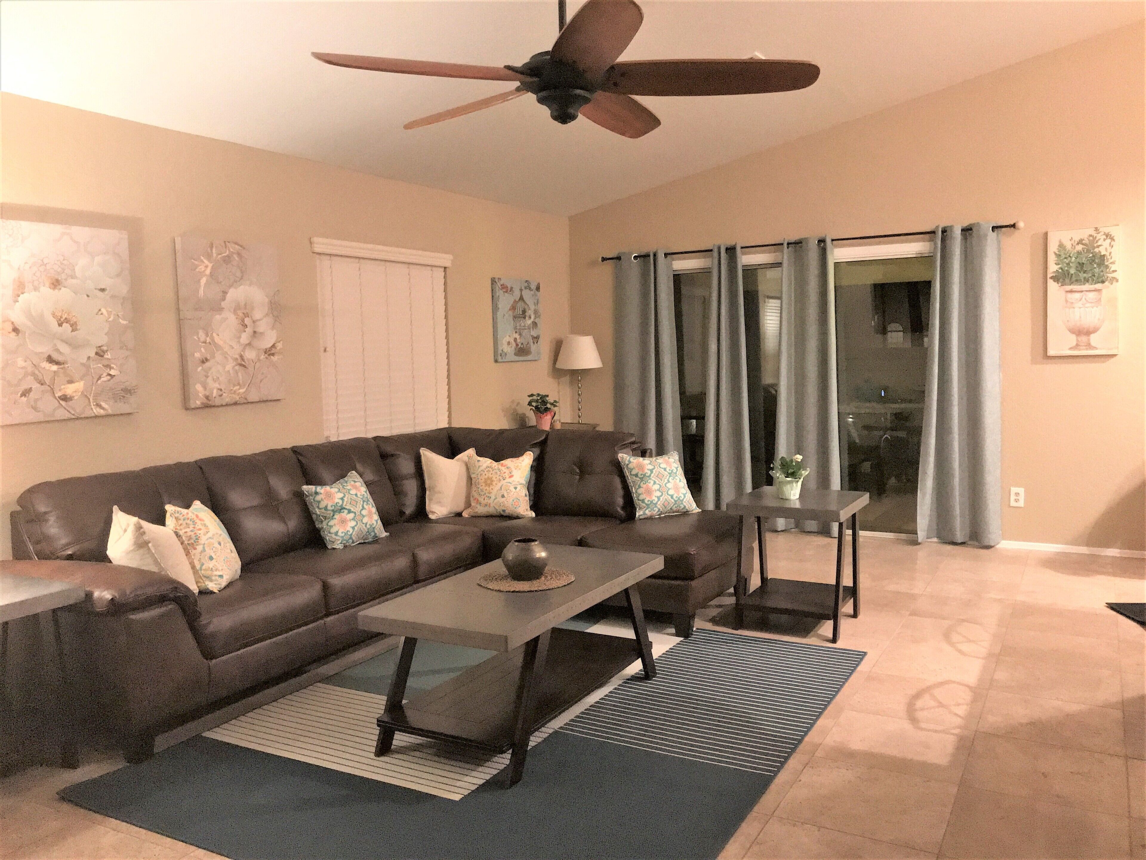 Quiet, Cute, Clean Home In South Phoenix/ahwatukee - Phoenix, AZ