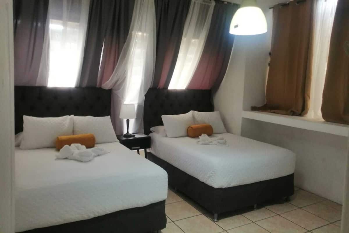 Wi-fi grátis, roupa de cama fornecida
