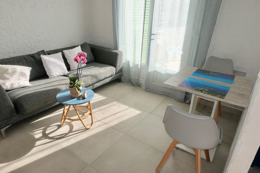 Villa Solaris Onafhankelijke Studio In Villa Met Zwembad - Èze