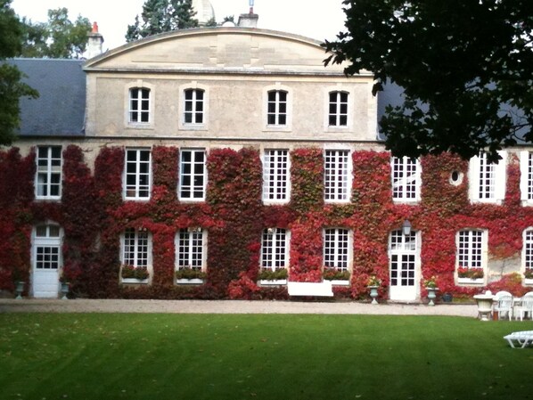 Fachada da propriedade