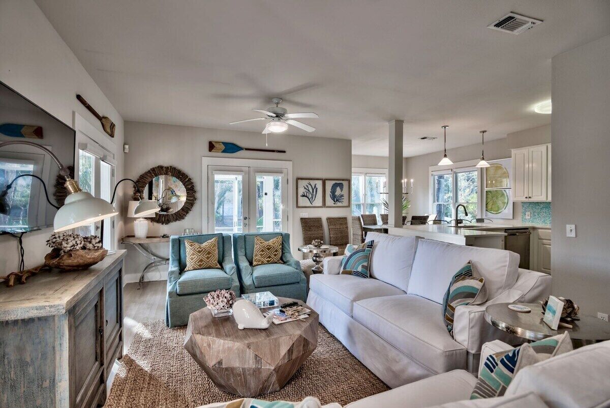 Steps From The Pool And Beach - Renovated - `Texas Tide` - 4 Bikes Included - Seaside, FL