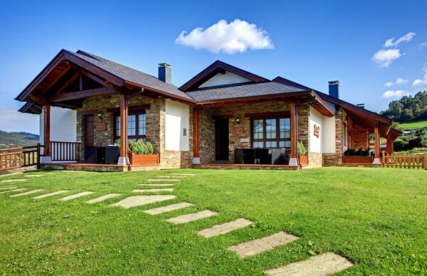 Apartamentos Rurales La Torre - Asturies