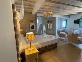 Suíte estúdio luxo, vista para o mar | Cofres nos quartos, cortinas blackout, quartos à prova de som