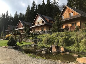 Apartamento luxo, em edifício anexo | Fachada