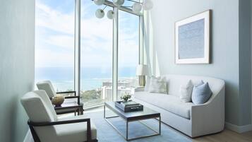 Cobertura, 3 quartos, vista para o oceano | Sala de estar | Smart TV, Netflix