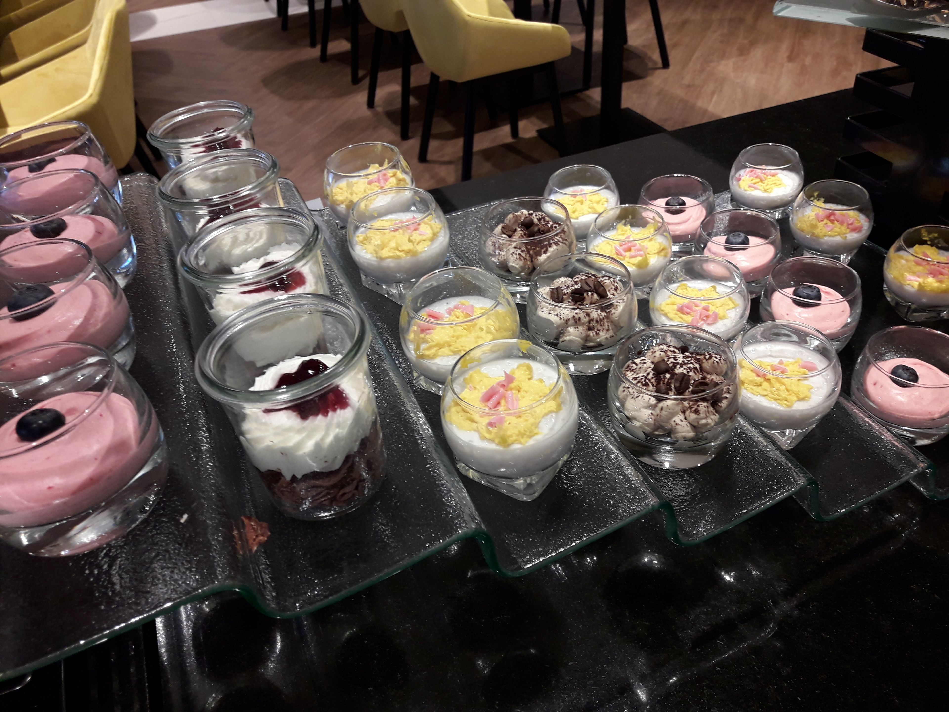 Café da manhã com buffet todos os dias mediante uma taxa