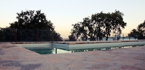 Piscina externa sazonal