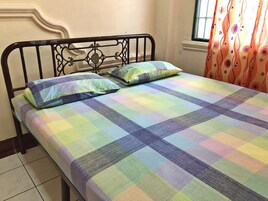 Wi-Fi de cortesia, roupa de cama