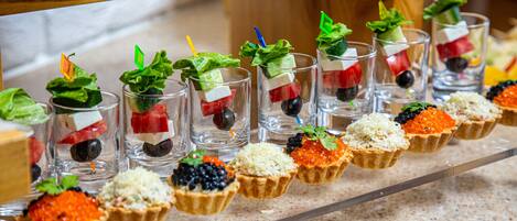 Pequeno-almoço tipo buffet diário incluído