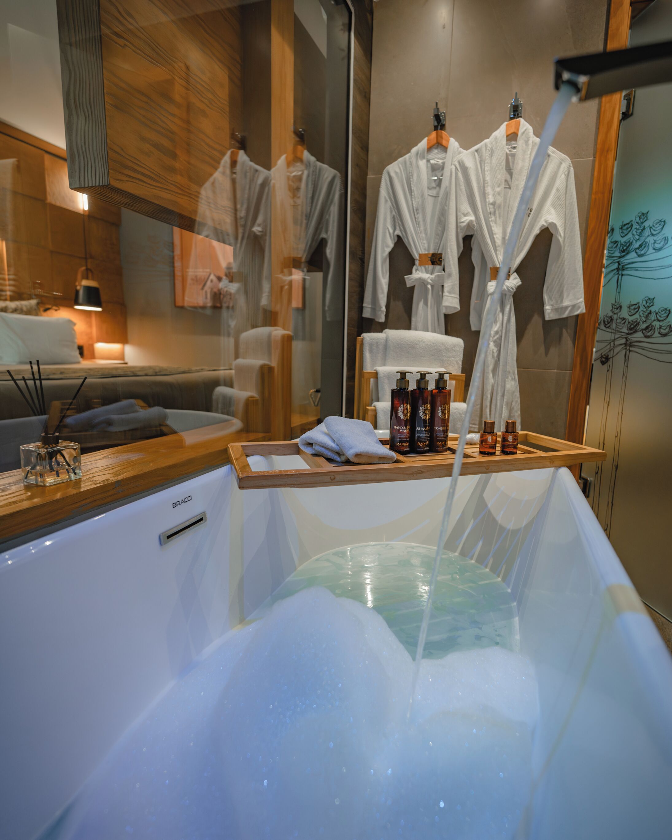 Suíte superior, 1 cama de casal e sofá-cama | Banheira de imersão