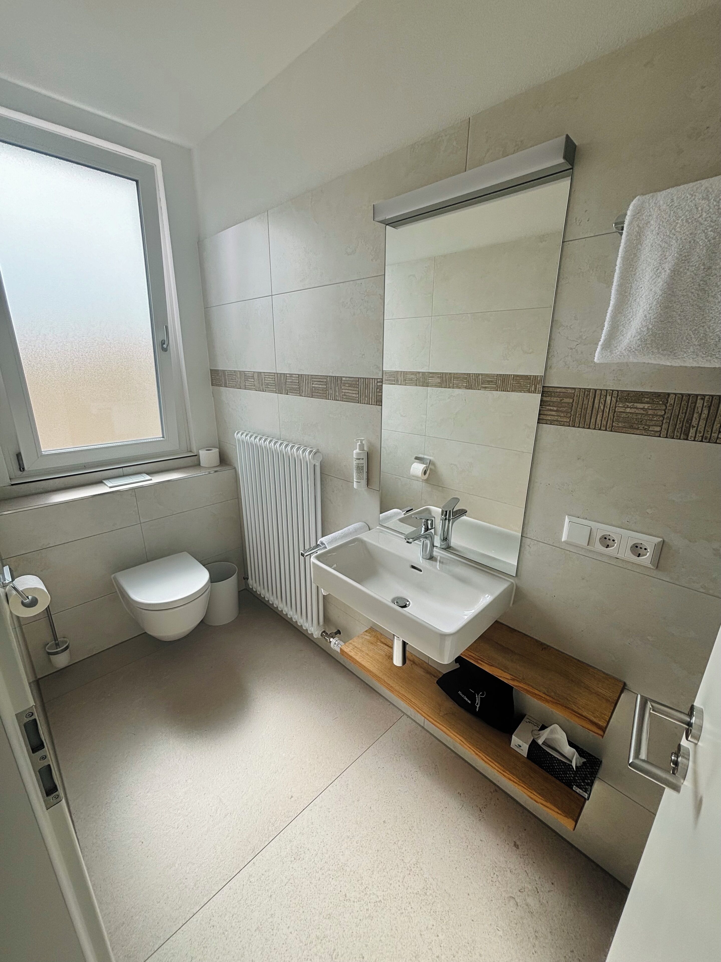 Quarto Individual Comfort, 1 cama individual extragrande, não fumadores | Casa de banho | Toalhas fornecidas 