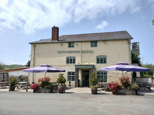 Cann Office Hotel - Gwynedd