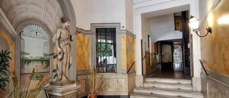 Entrada (vista interior)