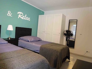 Apartamento Comfort, cozinha | 1 quarto, secretária, cortinas/cortinados opacos, quartos insonorizados 